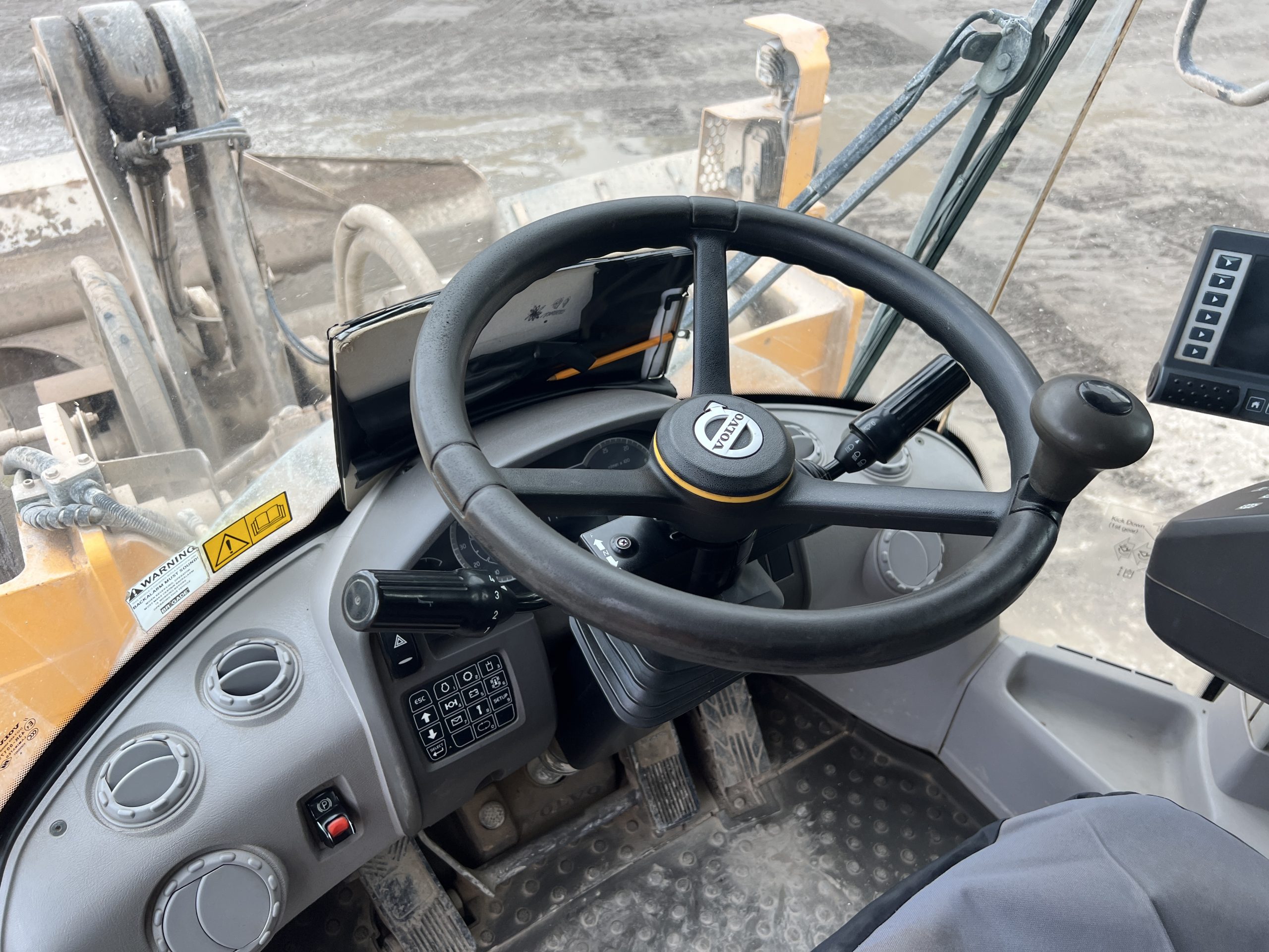 2017 VOLVO L180H LOADER - J Hawes LTD