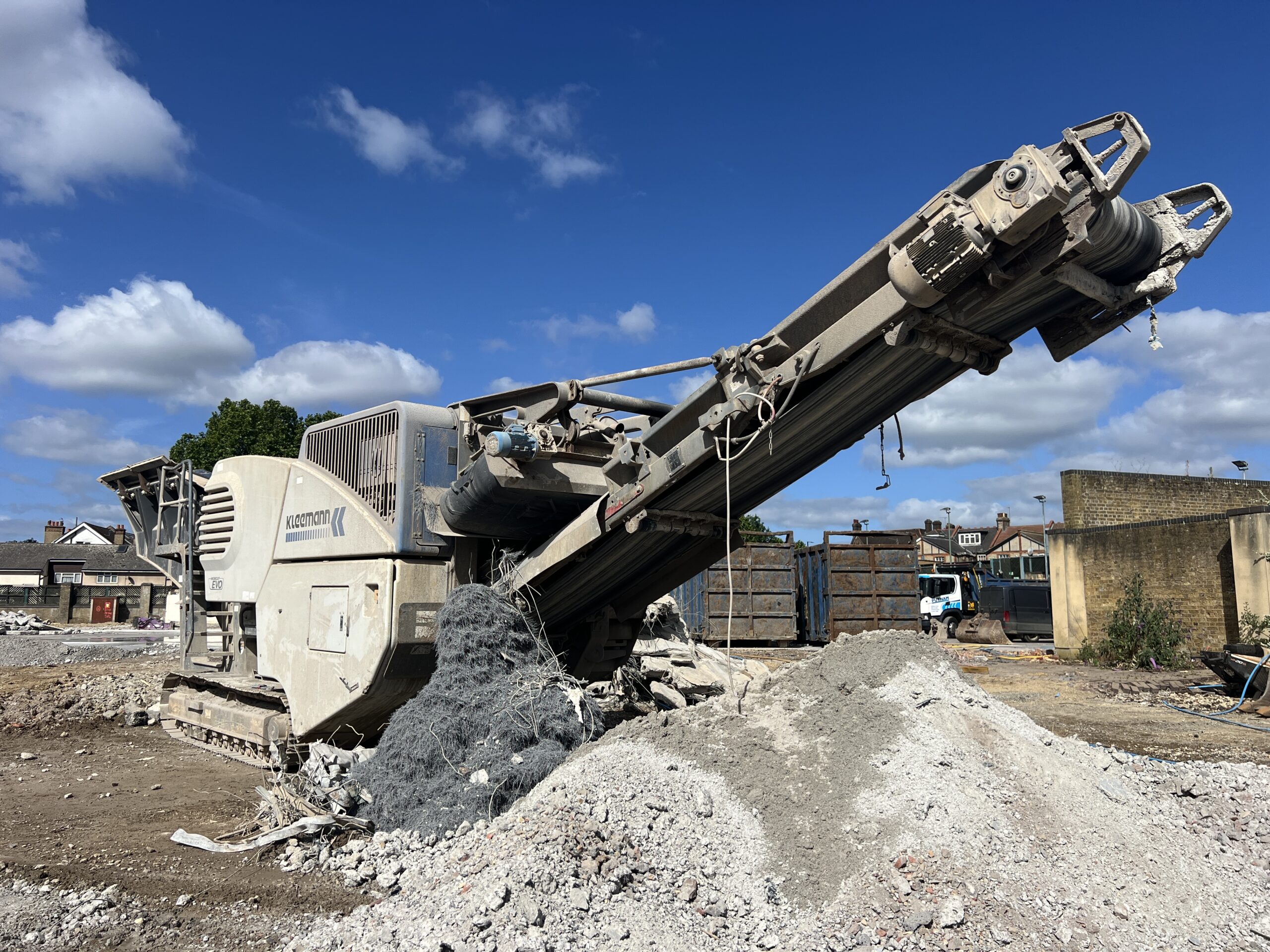 KLEEMANN MC 100 CRUSHER - J Hawes LTD