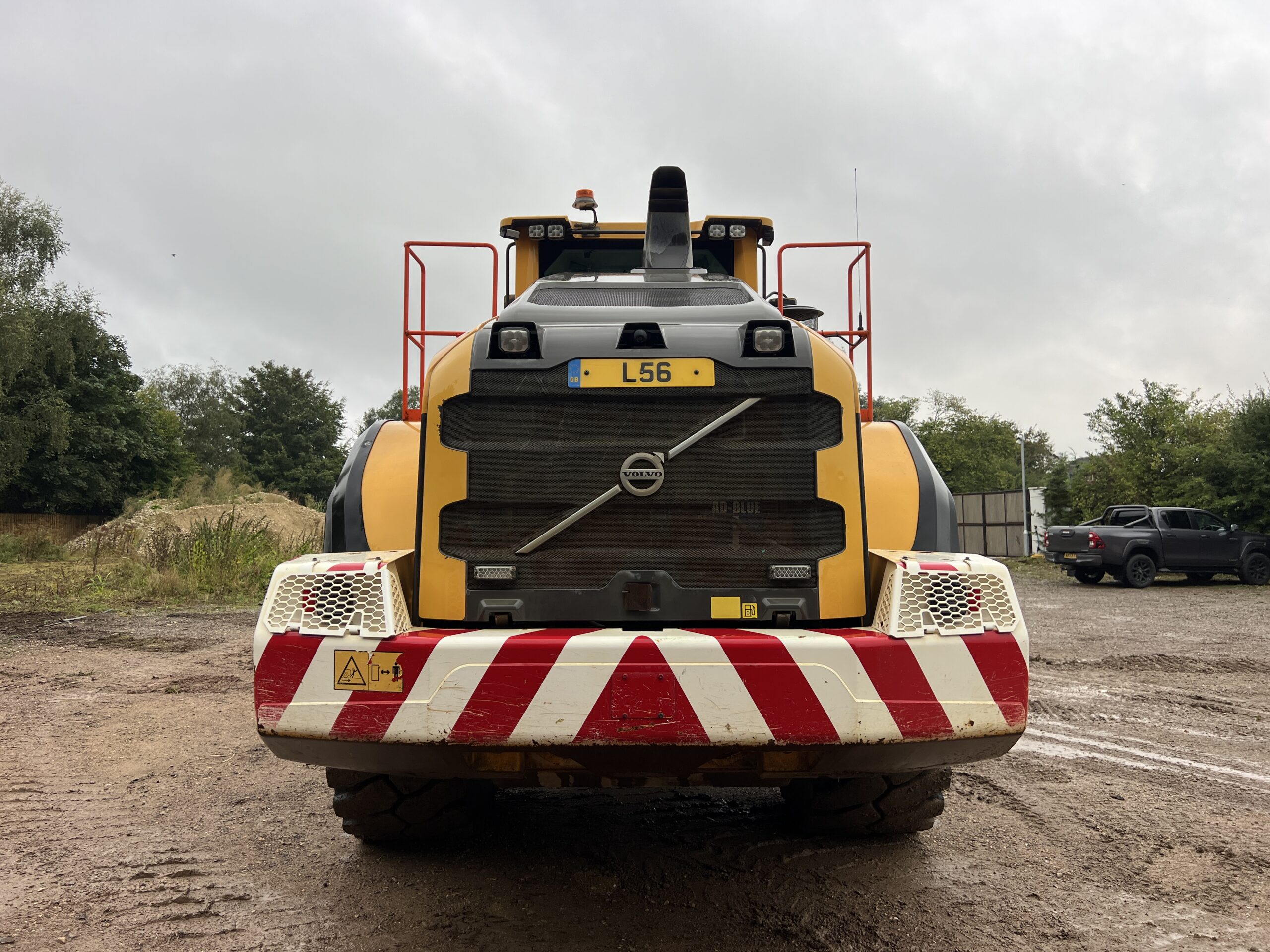 VOLVO L180H - J Hawes LTD
