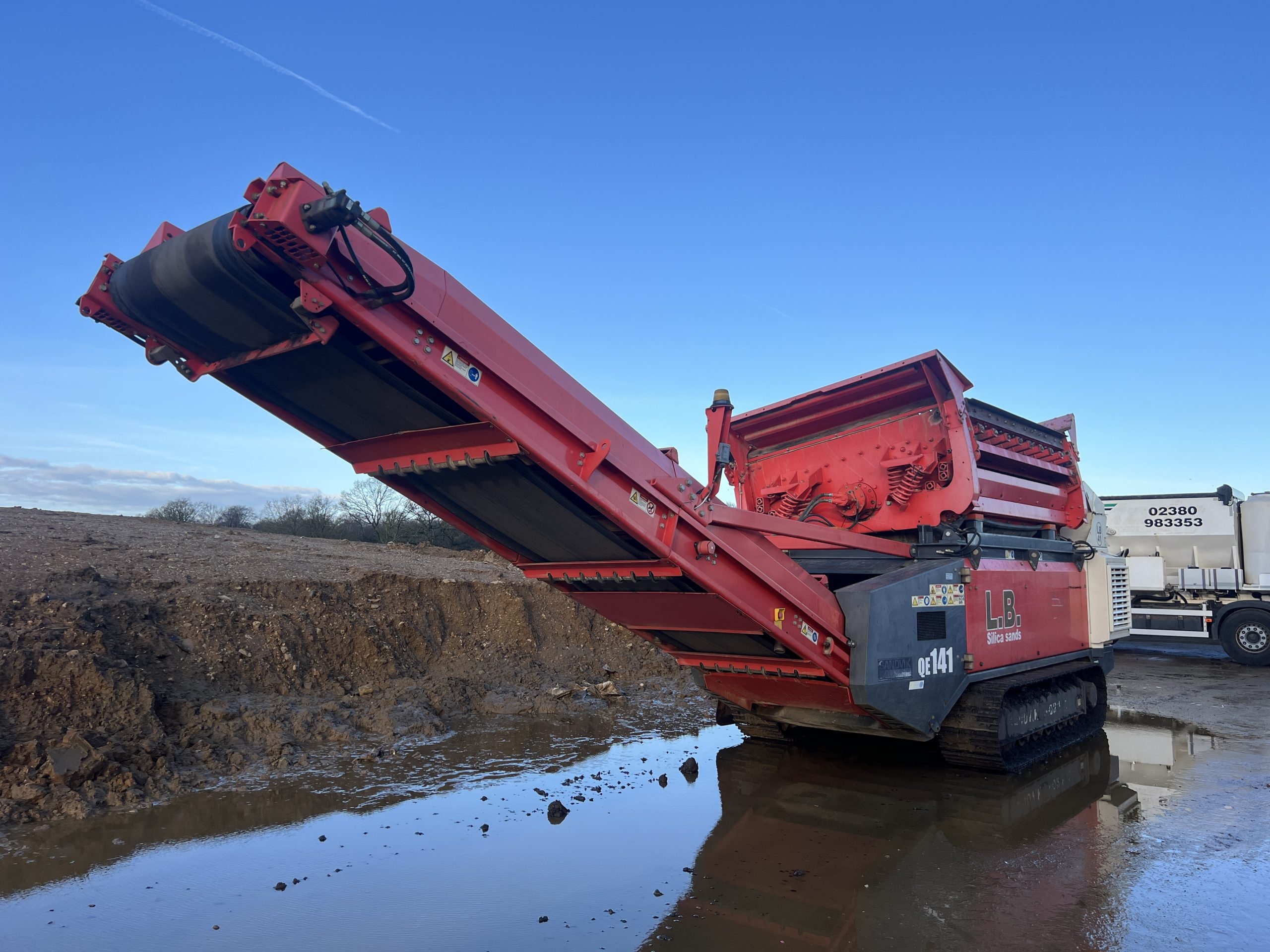 SANDVIK QE141 SCREENER - J Hawes LTD
