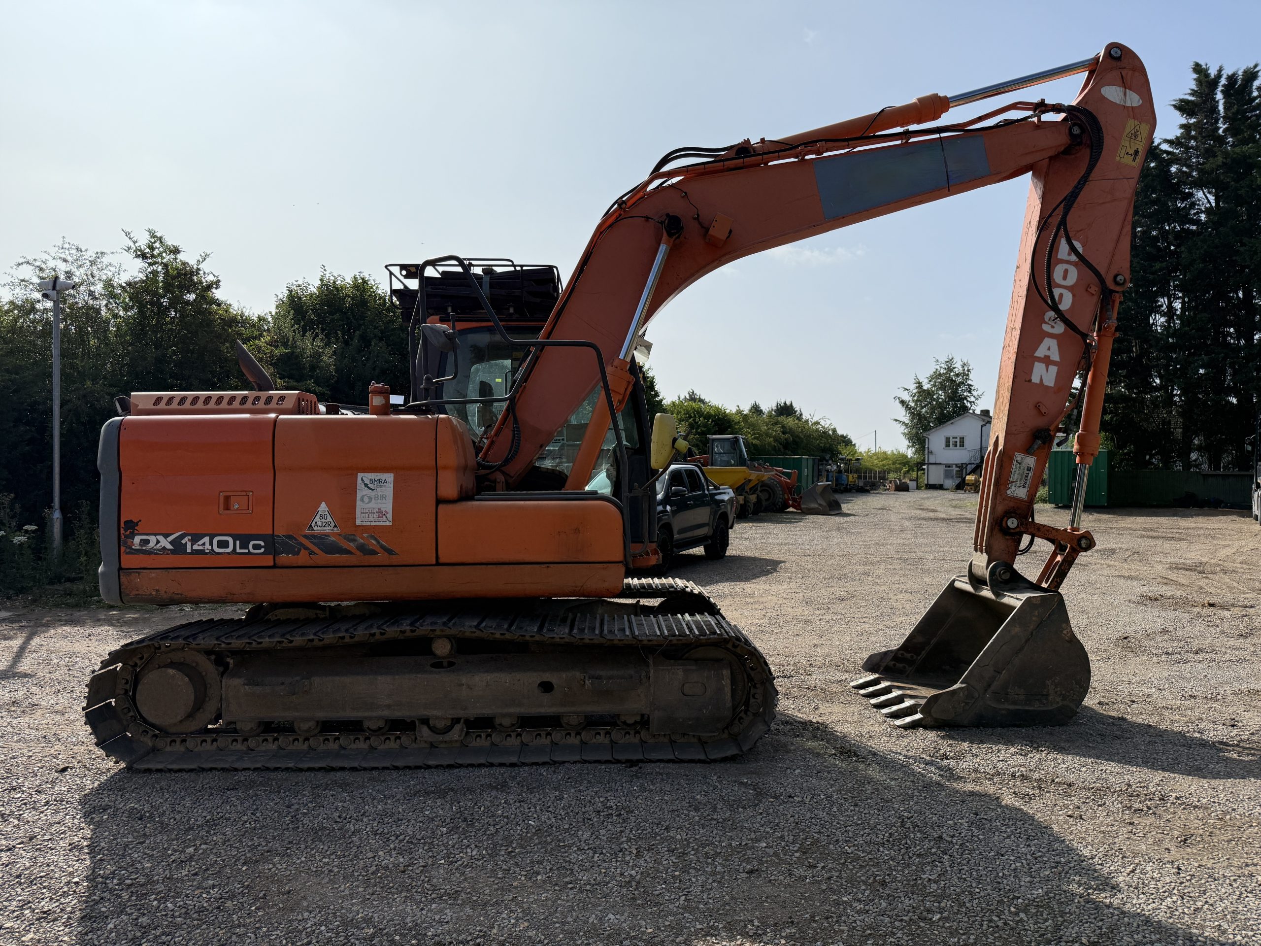 14T DOOSAN DX140LC-3 - J Hawes LTD